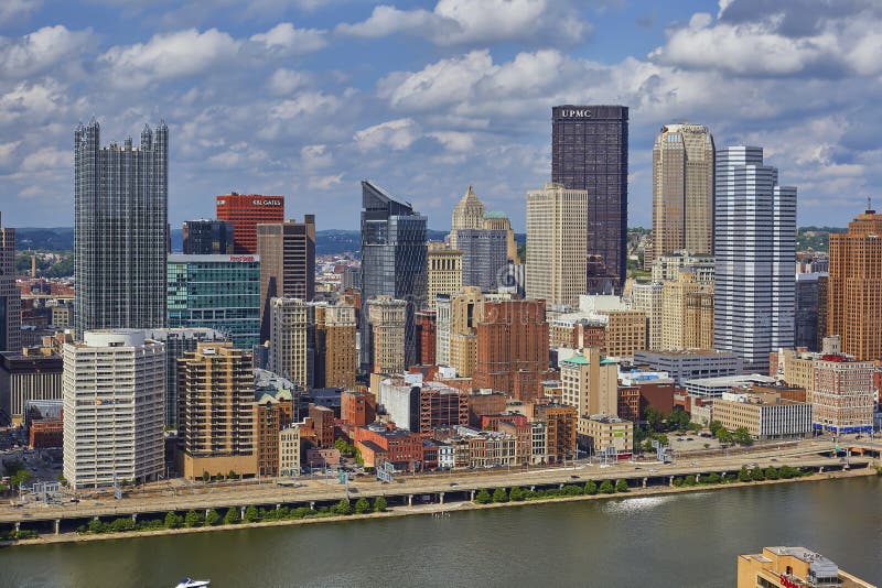 Pittsburgh, Pennsylvania editorial photography. Image of skyscrapers ...