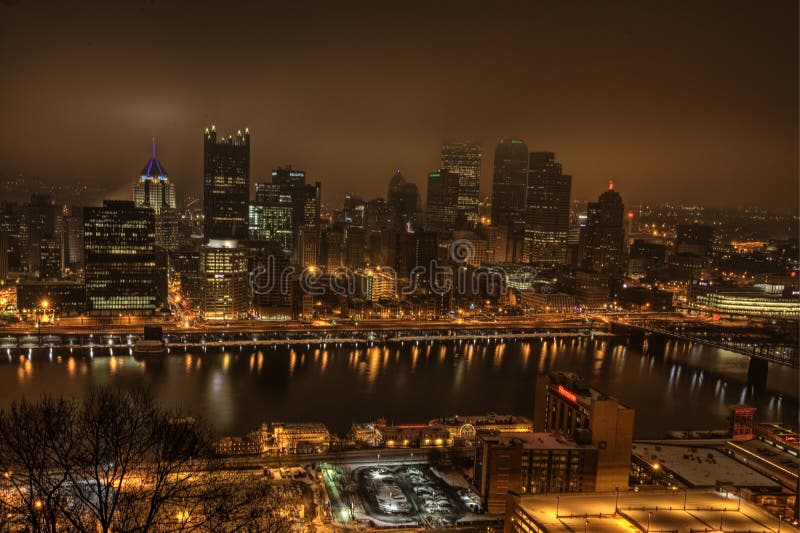 The Pittsburgh Skyline at Night Editorial Photo - Image of downtown ...