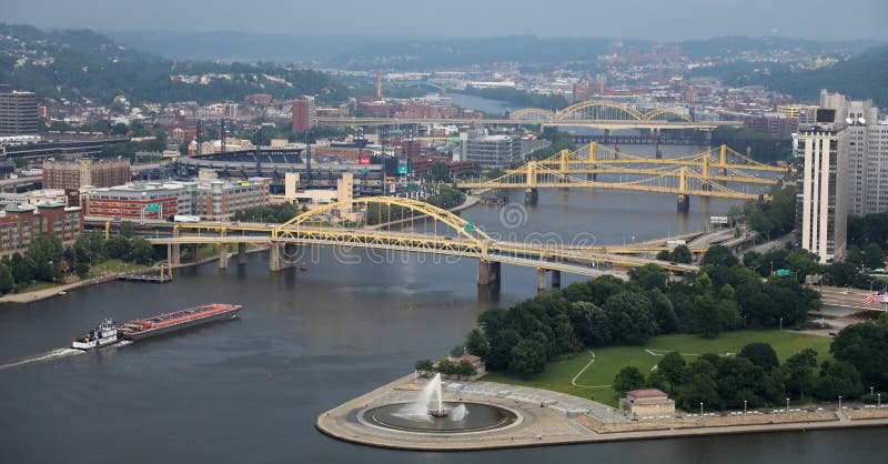 Pittsburgh Skyline View from Point State Park in Pittsburgh ...