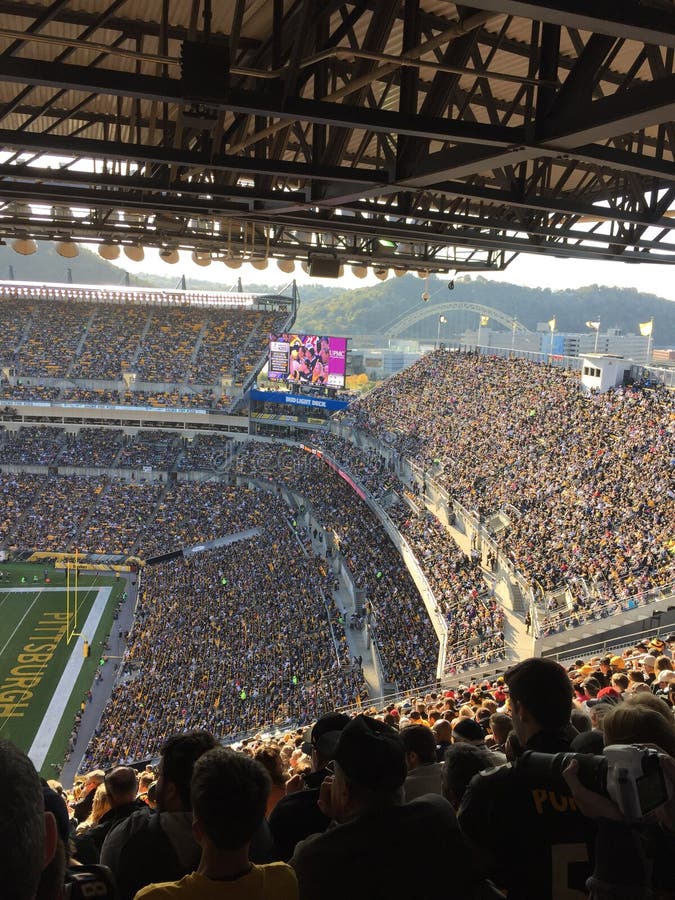 Pittsburgh Steelers fans editorial photography. Image of crowd - 80003497
