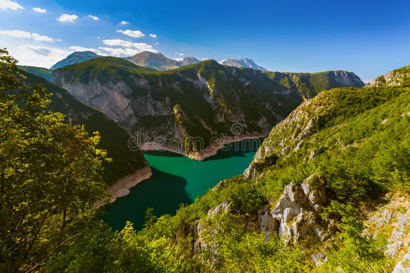 Piva kanjon - Montenegro arkivfoto. Bild av parkera, äventyr - 72672260