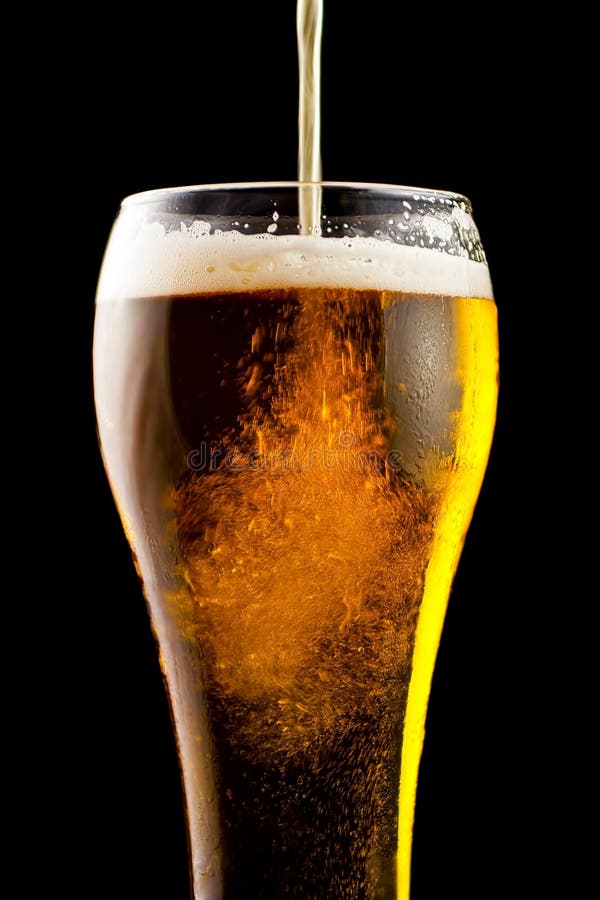 Piwo obraz stock. Obraz złożonej z pint, kolor, odbicie - 25512627