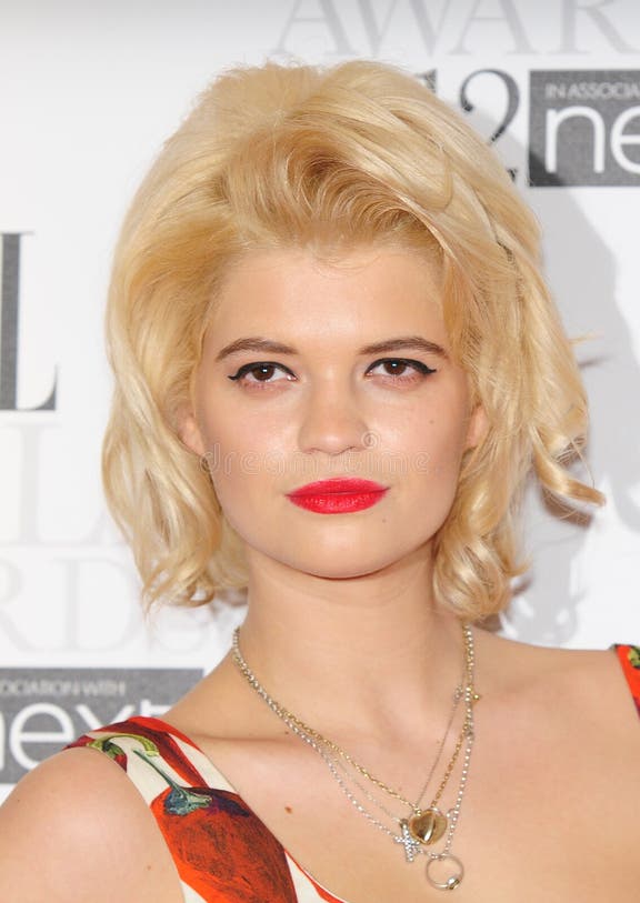Pixie Geldof editorial photography. Image of elle, featureflash - 23475857