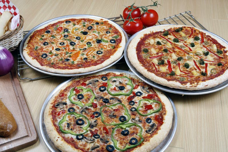 Pizza Combo Deal For Family Picture. Image: 8827049