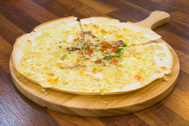 Pizza coreana foto de archivo. Imagen de case, mujer - 128701558