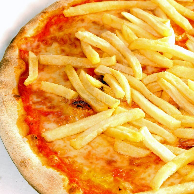 Pizza Napolitana Com Batatas Fritas Imagem de Stock - Imagem de padeiro ...