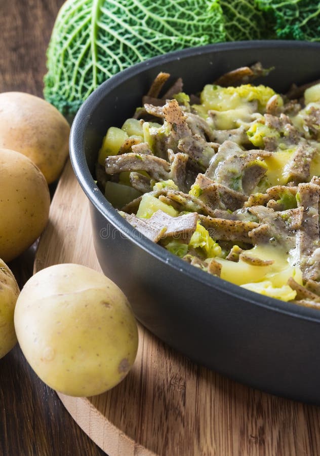 Pizzoccheri, Pasta Casalinga Italiana. Immagine Stock - Immagine di ...