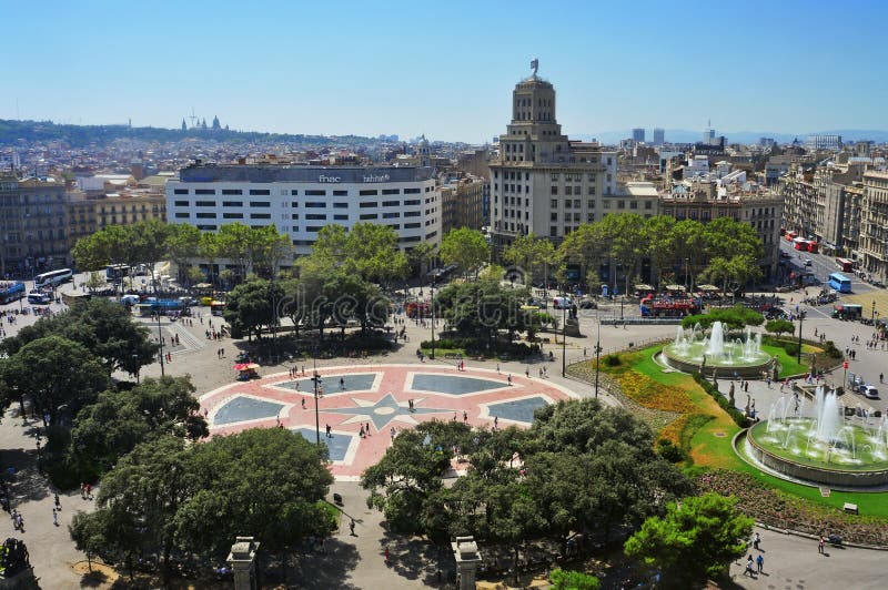 Placa Catalunya in Barcelona, Spain Editorial Photography - Image of ...