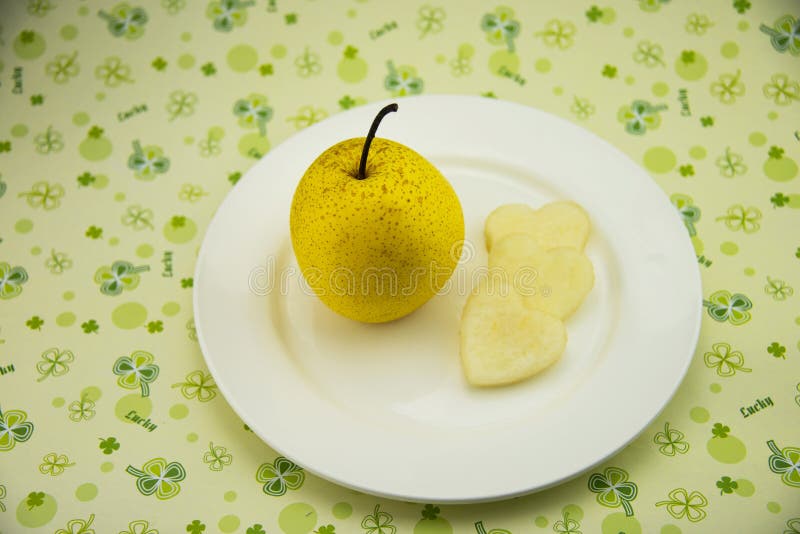 Placa Circular, Pera Fresca Imagen de archivo - Imagen de corte ...