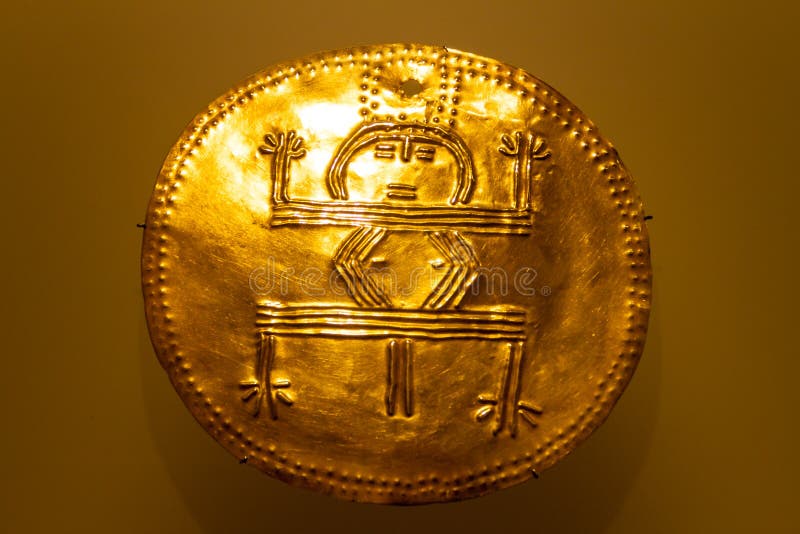 Placa De Oro En El Museo Del Oro Foto editorial - Imagen de museo ...