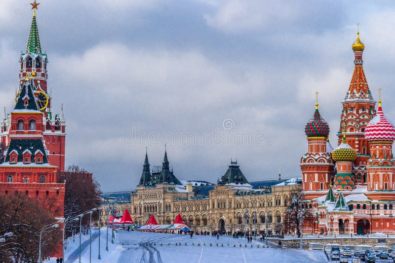 13,969 Place Rouge De Moscou En Hiver Photos libres de droits et ...