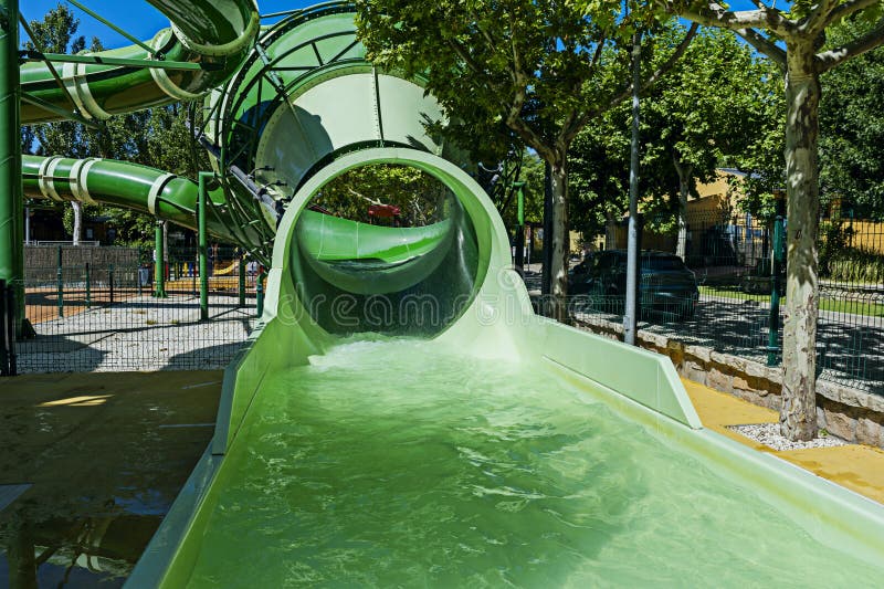 Place the Slide in a Safe and Easily Accessible Location from the Pool ...