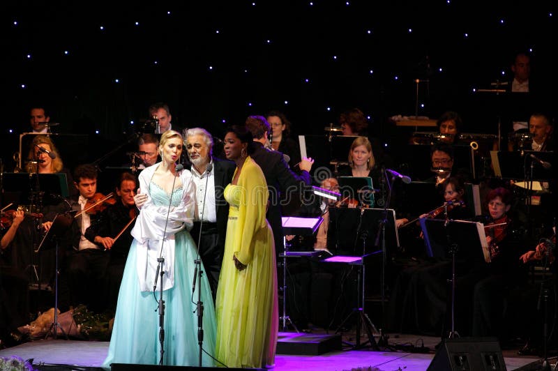 Placido Domingo, Micaela & Angel at Bahrain Editorial Image - Image of ...