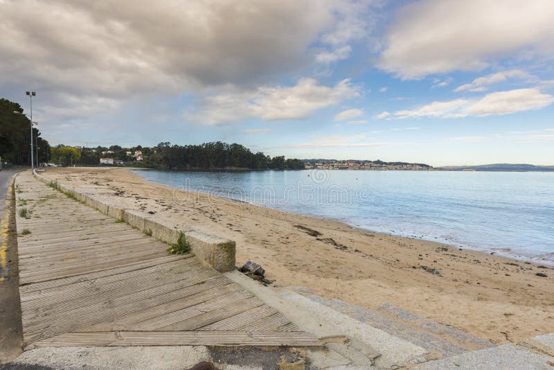 Plage De Gandario Sada, La Coruna - Espagne Photo stock - Image du ...