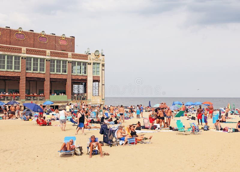 Plage de parc d'Asbury photo stock éditorial. Image du stationnement ...