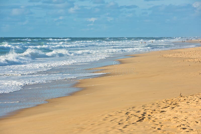 Plage de sable, France photo stock. Image du aquitaine - 117691258