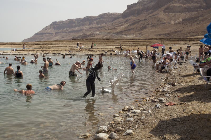 Vacances de mer morte photographie éditorial. Image du israel - 133780142