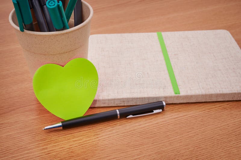 1,077 Pens Container Photos - Free & Royalty-Free Stock Photos from ...