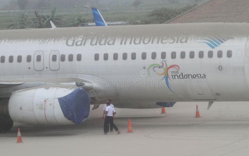 Plane Covered by Volcanic Ash from Mount Kelud Eruption Editorial Stock ...