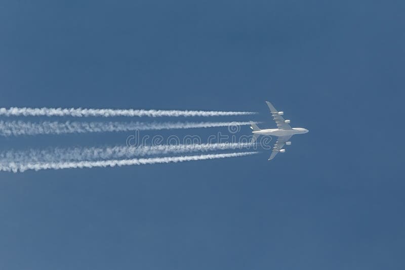 Plane at cruising altitude stock image. Image of airplane - 80106511