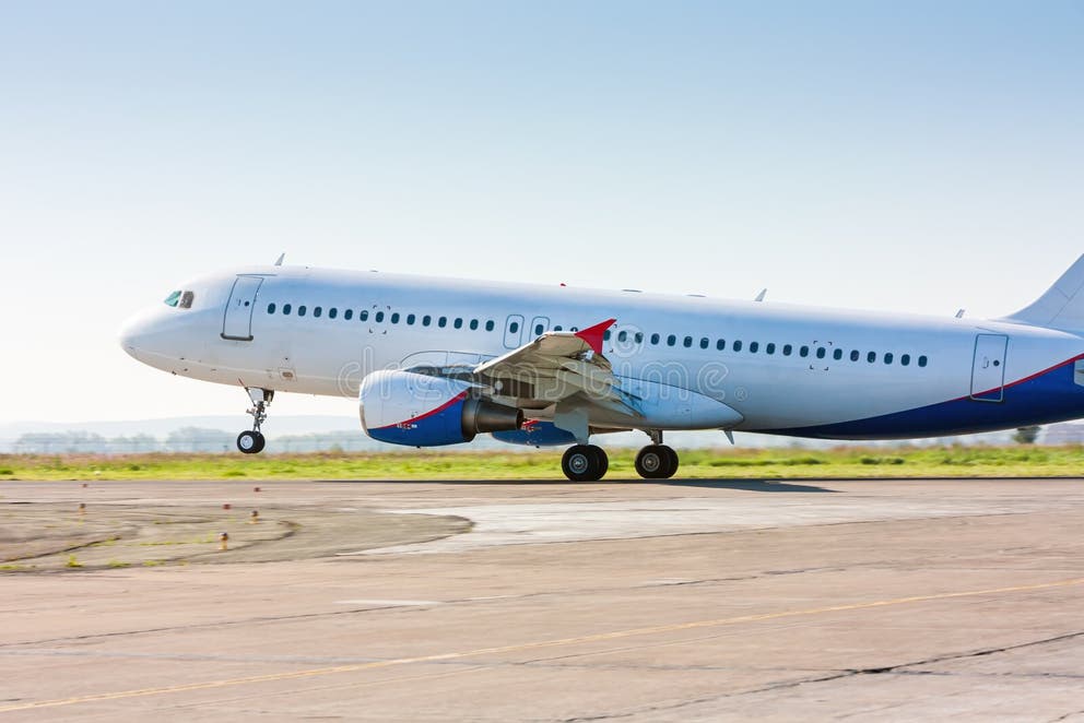 The Plane Heading on the Runway Stock Photo - Image of aviation ...