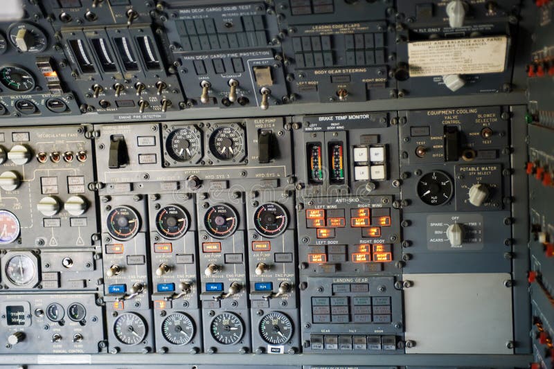 Plane instrument panel stock image. Image of isoladet - 15815537