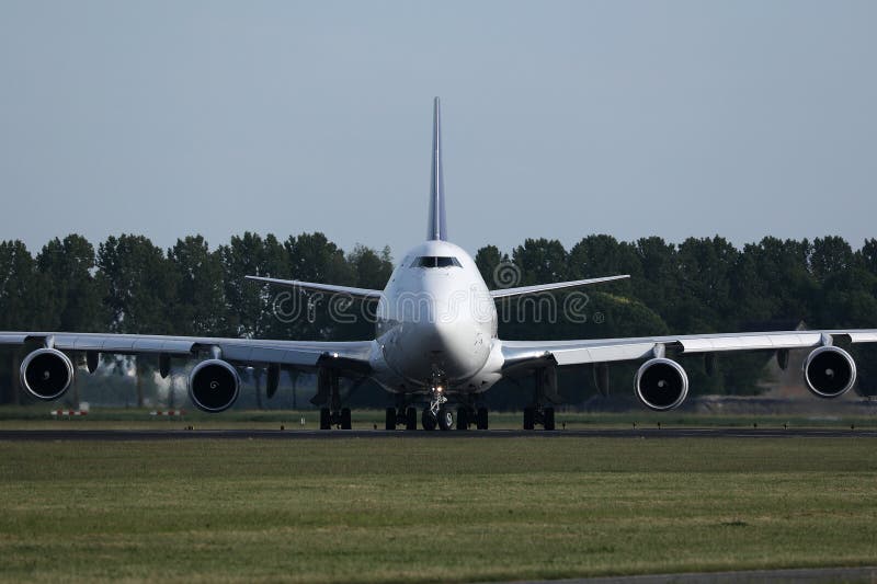 989 Boeing Front View Photos - Free & Royalty-Free Stock Photos from ...