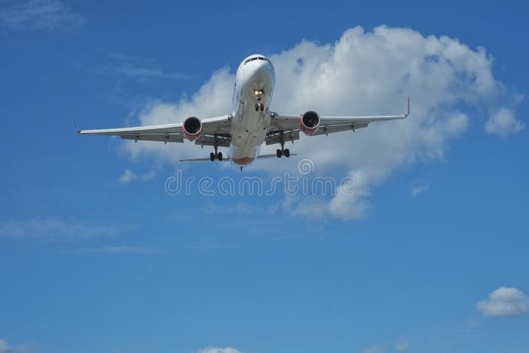 437 Plane Short Wings Stock Photos - Free & Royalty-Free Stock Photos ...