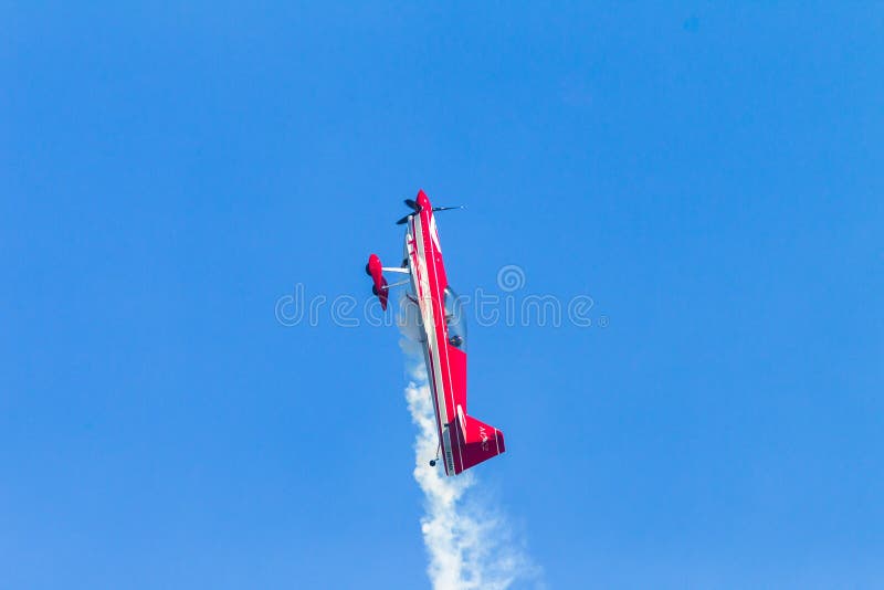Plane Pilot Acrobatics Flying Editorial Image - Image of action, smoke ...
