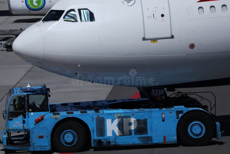 Plane on Pushback at the Airport Editorial Stock Image - Image of ...