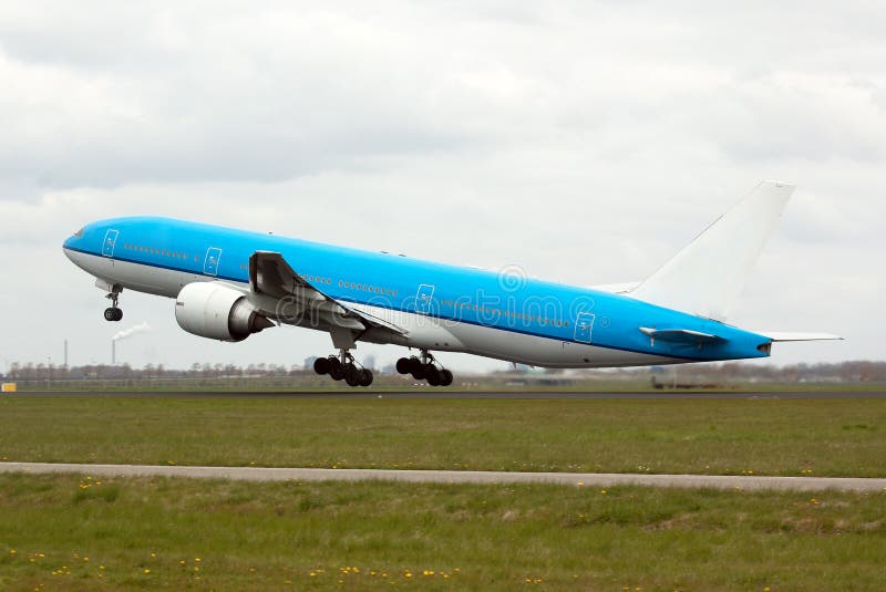 Plane take-off stock photo. Image of travel, side, aircraft - 29752854