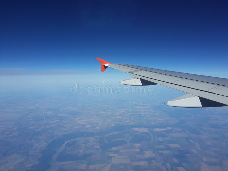 Plane wing editorial stock photo. Image of airplane, plane - 43115673