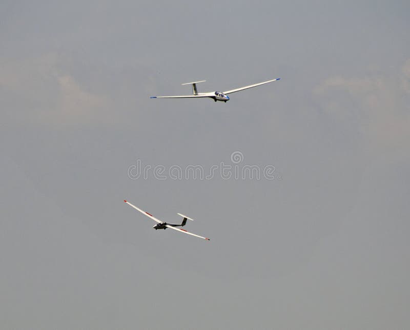 292 Planos Del Planeador Fotos de stock - Fotos libres de regalías de ...