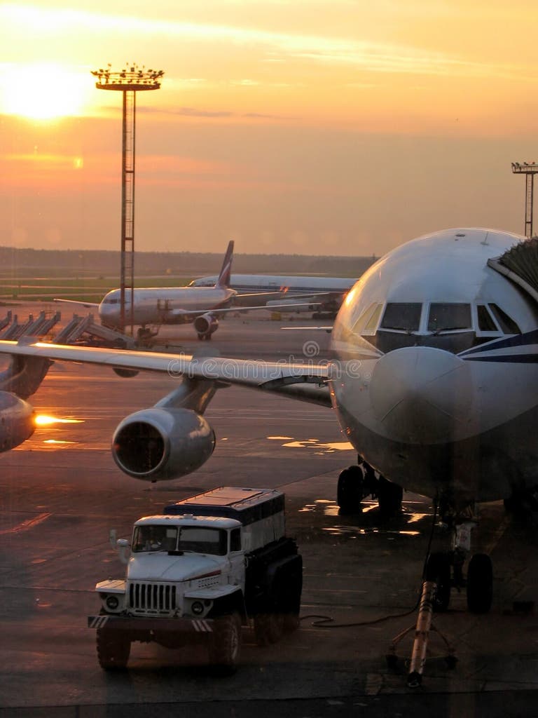 813 European Airport Map Stock Photos - Free & Royalty-Free Stock ...