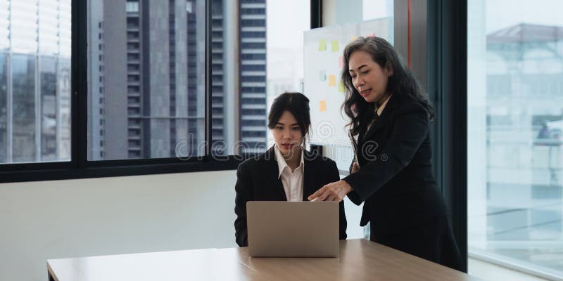 Planning a Project in Office. Technology, Teamwork Collaboration Senior ...