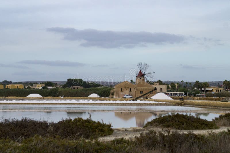 Planos De La Sal De La Marsala Imagen de archivo - Imagen de costa ...