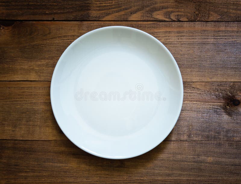 Plat vide image stock. Image du ceramique, découpage - 38433577