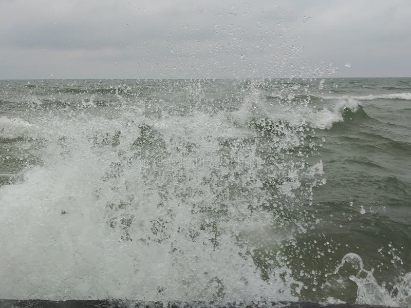 Plash fotografering för bildbyråer. Bild av vatten, färgstänk - 159487215