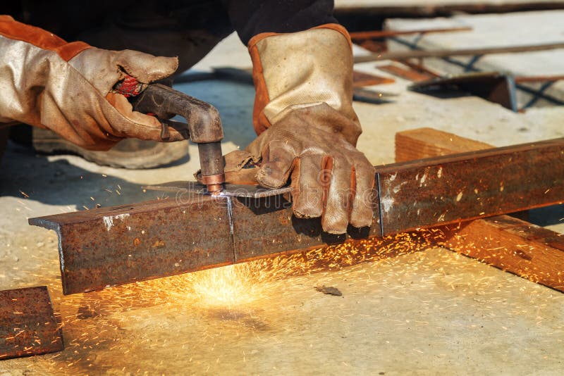 Plasma Cutting of Work Pieces of Steel Structures from Heavy Steel ...