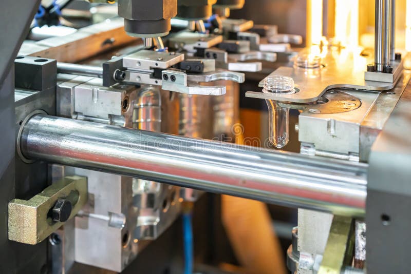 Plastic Clear Bottle Preform Hang on Blowing Gripper Holder while Open ...