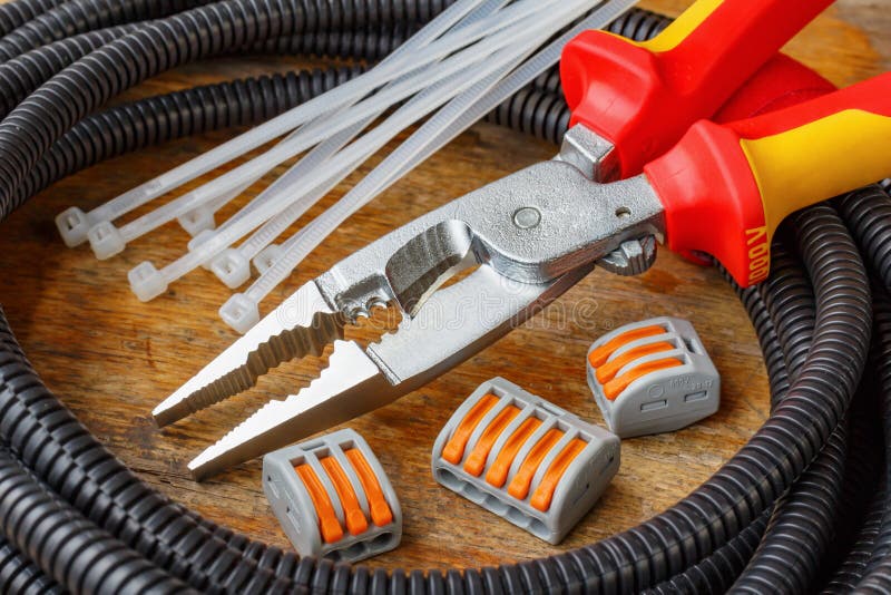 Plastic Corrugated Pipe for Wiring with Combination Pliers and Quick ...