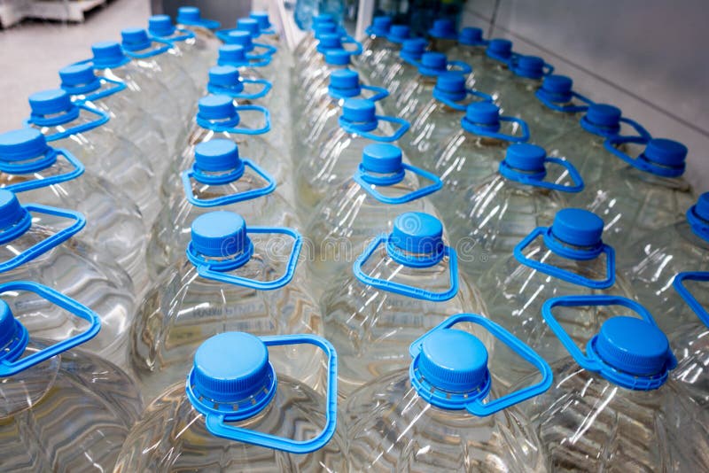 Plastic Flessen in Pakken Waterflessen - Plastic Van De Het ...