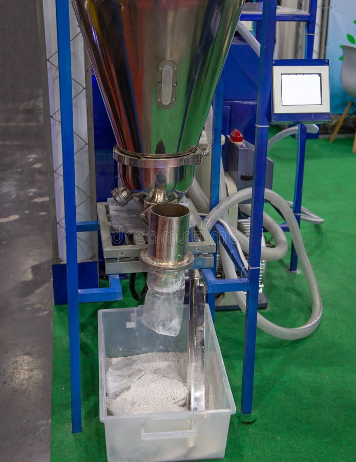 Plastic Hopper Dryer for Industrial Plastic Injection Machine Stock ...