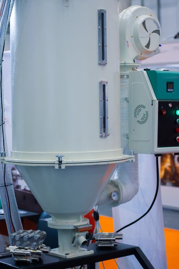 Plastic Hopper Dryer for Industrial Plastic Injection Machine Stock ...