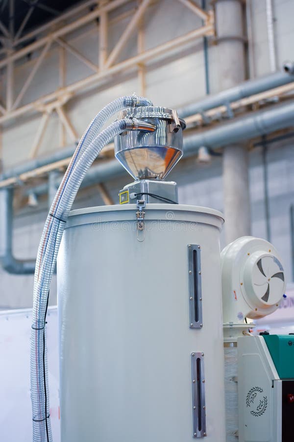 Plastic Hopper Dryer for Industrial Plastic Injection Machine Stock ...