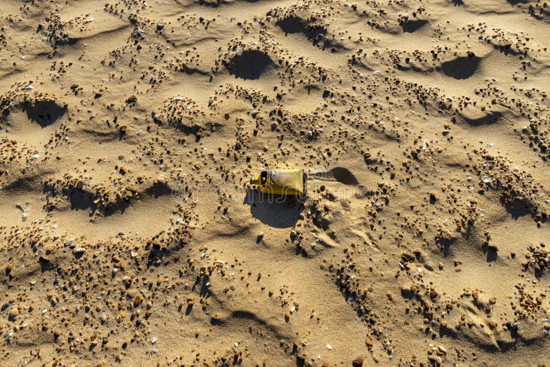 Plastic Pollution of the Shore Stock Image - Image of natural, huchet ...