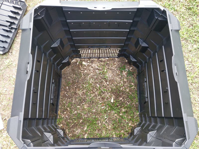 Plastic Tank for the Production and Storage of Compost in the Garden ...