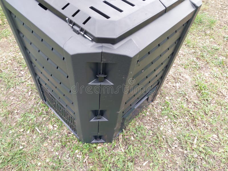 Plastic Tank for the Production and Storage of Compost in the Garden ...