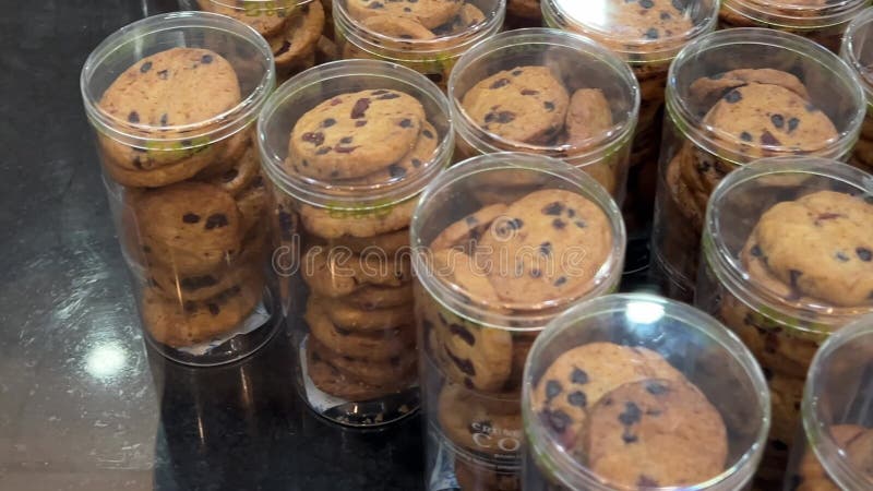 Plastic Transparent Portion Boxes Chocolate Chip Cookie from a Plastic ...
