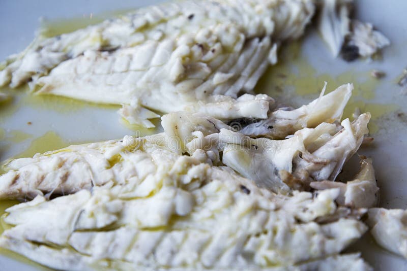 Plat De Poisson - Barracuda Frit De Filet De Poissons Image stock ...